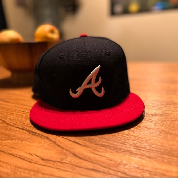 New Era | Accessories | Atlanta Braves Fitted Cap | Poshmark